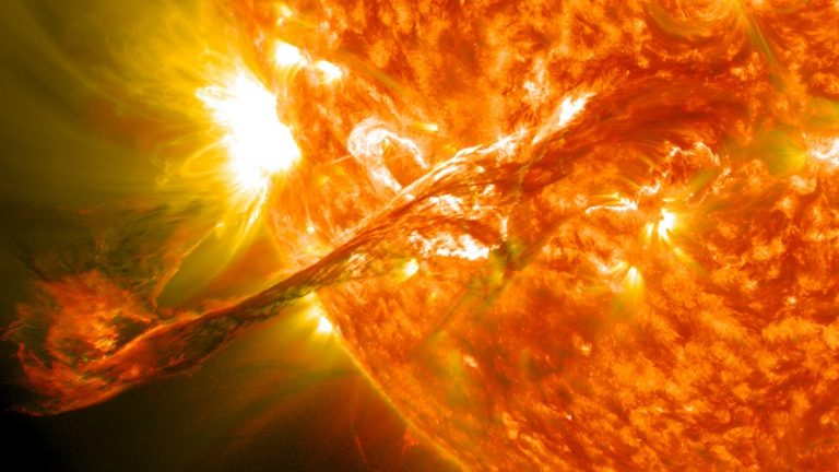 Physicists Discover A New Fundamental Constant Of The Sun - RankRed