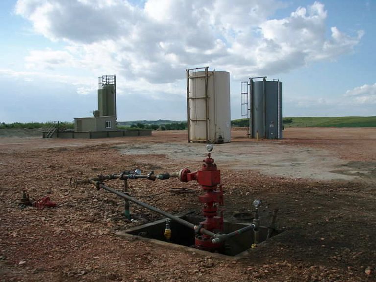 What is Fracking? Pros And Cons - RankRed