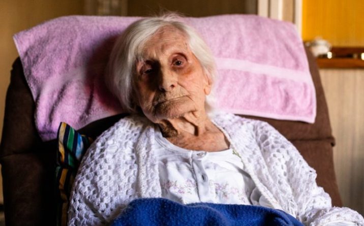 The 9 Oldest Person In the World - RankRed