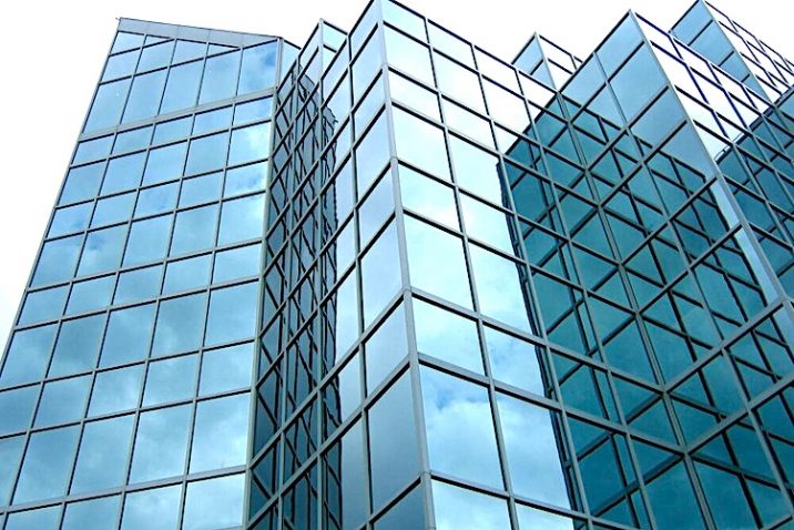 How Is Glass Made? [Two Main Methods] - RankRed