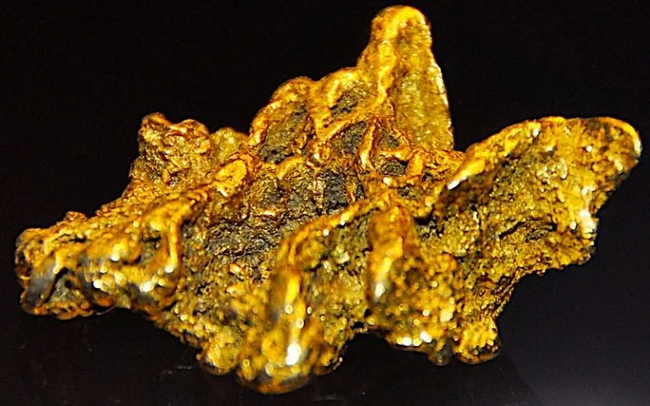 How Much Gold Is There In The World? | 2025 Edition - RankRed