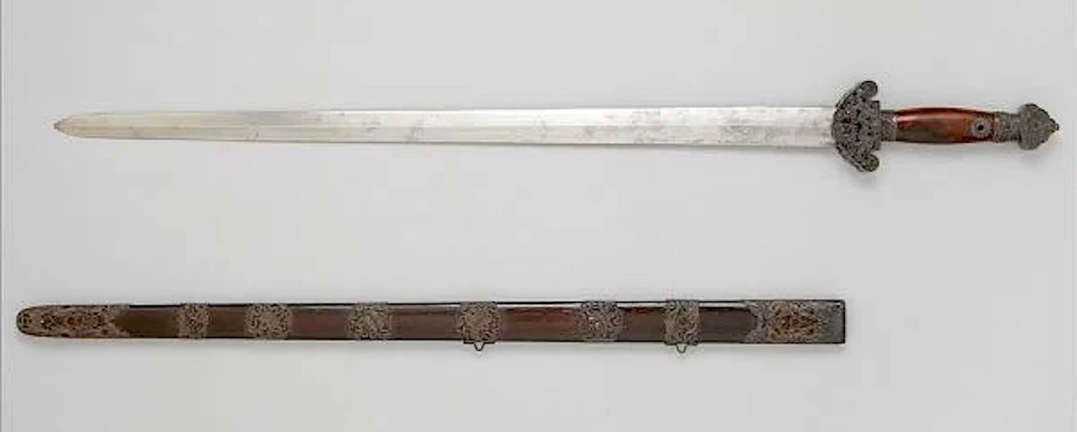 11 Different Types Of Swords [Based On Shape & Size] - RankRed