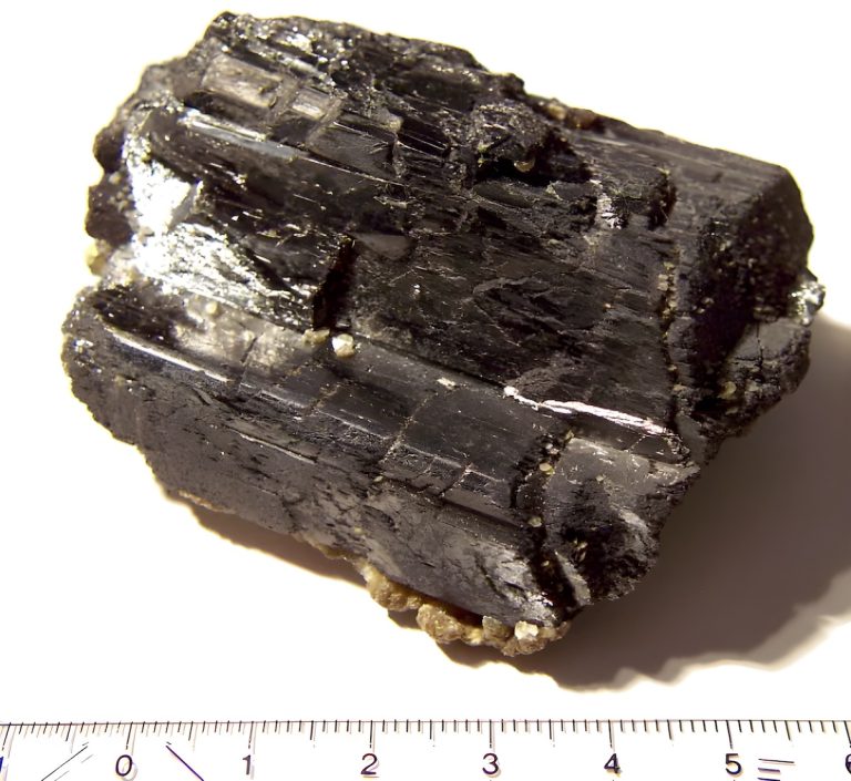 15 Most Dense Materials on Earth | Volumetric Mass Density - RankRed