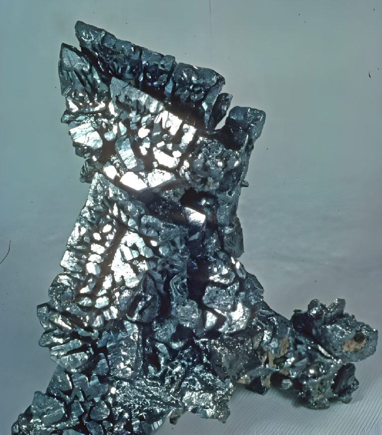 15 Most Dense Materials on Earth | Volumetric Mass Density - RankRed